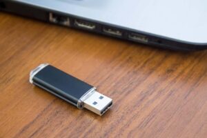 Format write protected USB Drive using CMD Prompt