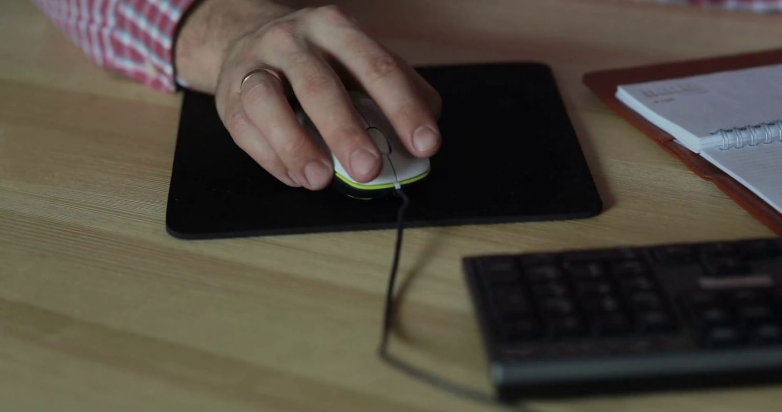 Solved: Mouse left click button not working windows 10