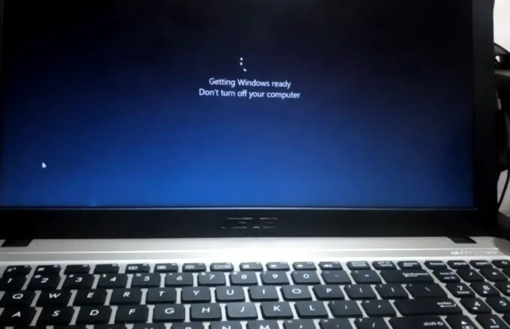 Getting windows ready stuck after install windows 11 update